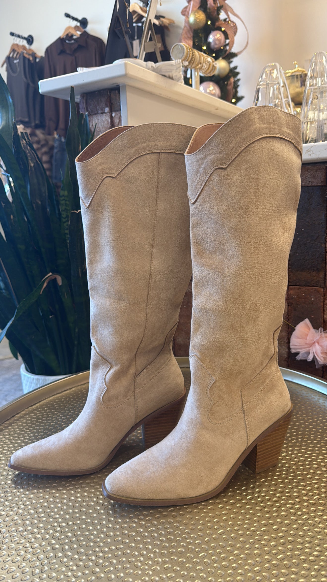 The Classy Boot – STELLA